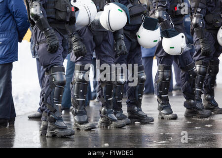 Riot Police unit waiting for orders Stock Photo - Alamy