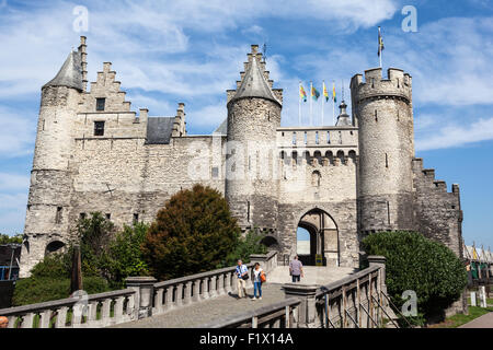 Belgium, Antwerp (Antwerpen), steen castle (sea museum) bording the ...