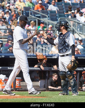 New York Yankees pitcher Ryan Weathers throws during the first inning ...