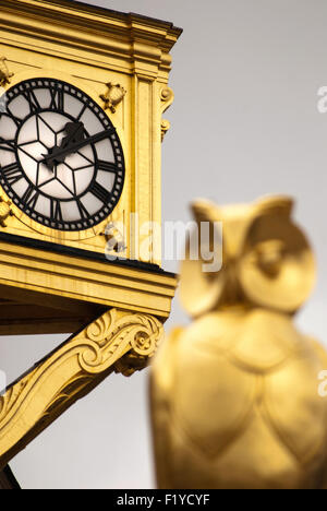 Golden Owl and, Clock in Millennium Square, Leeds Civic Hall, UK Stock ...