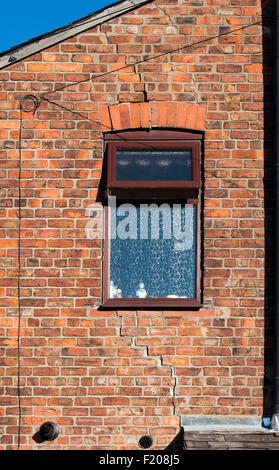 step cracking to brickwork of a brick house caused by subsidence Stock ...