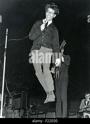 FREDDIE AND THE DREAMERS UK pop group with lead singer Freddie Garrity ...