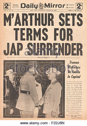 General Douglas MacArthur with Japanese Emperor Hirohito 1945 Stock ...