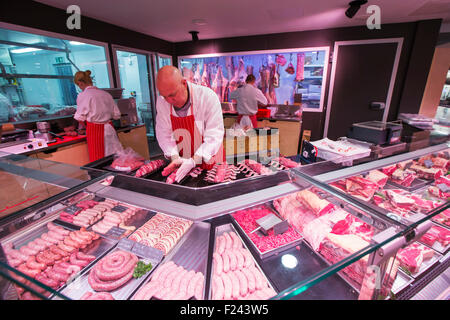 the farm shop service station on the m5 motorway in gloucester Stock ...
