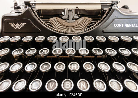 Old German typewriter, Continental Wanderer, circa 1930's-40's ...