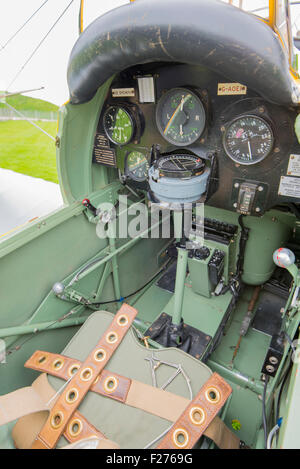 Cambridge Flying Groups de Havilland DH82a Tiger Moth 1939 Stock Photo - Alamy