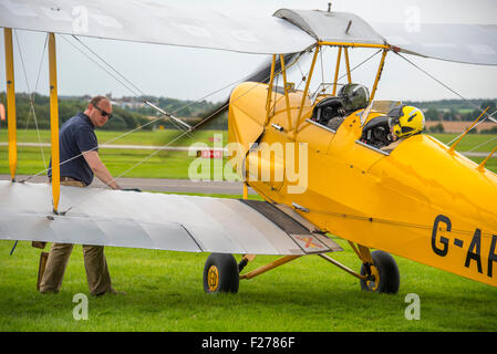 Cambridge Flying Groups de Havilland DH82a Tiger Moth 1939 Stock Photo - Alamy