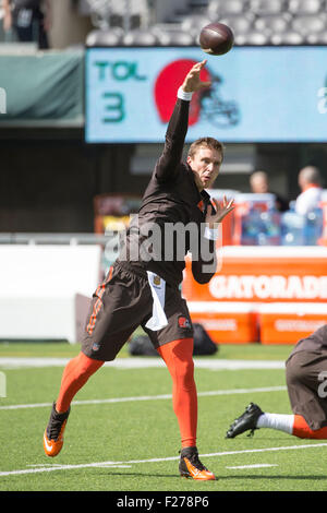 Cleveland Browns quarterback Austin Davis (7) scrambles during the ...