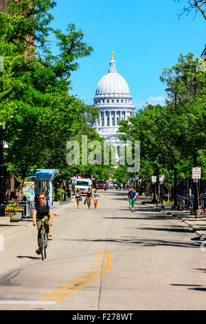 State Street in downtown Madison, a pedestrian zone with restaurants ...