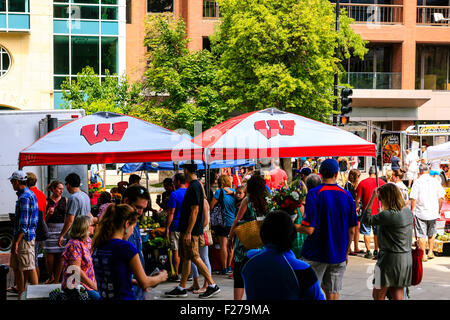 The Saturday Farmers Market day on the Square in downtown Madison ...