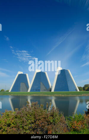 PYRAMIDS AT COLLEGE PARK OFFICE BUILDINGS INDIANAPOLIS IN Stock Photo ...