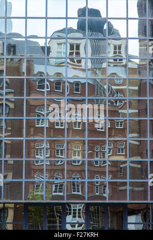 Northern & Shell Building at 10 Lower Thames Street is a landmark ...