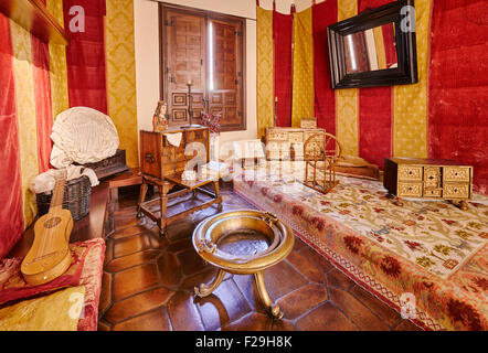 Wide interior view of the Drawing Room at High Cross House, Dartington ...