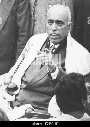 Former Kashmiri Premier Sheikh Mohammed Abdullah after his release ...