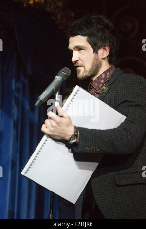 Colin Cloud Magician mind reader illusionist Stock Photo - Alamy