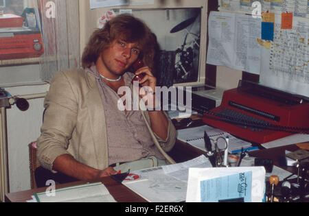 Der deutsche Schlagersänger, Schauspieler und Moderator Benny Schnier ...