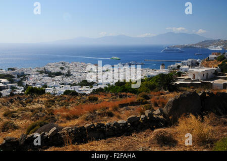 View of Mykonos town, Aegean cost, Greece Stock Photo - Alamy