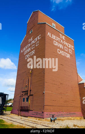 Wooden Grain elevator and railway siding of the Prairie Elevator Museum ...