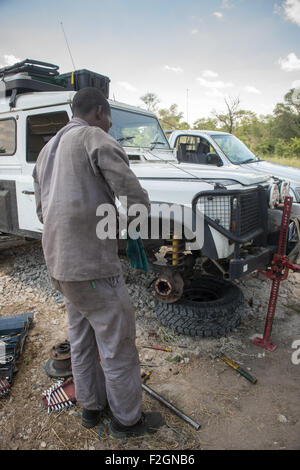 Broken down Land Rover in Sierra Leone Stock Photo - Alamy