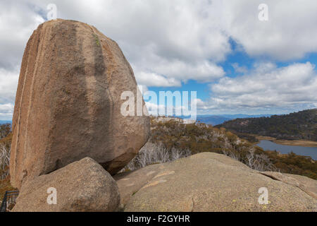 The Monolith - huge rock at Mount Buffalo National Park, Victoria ...