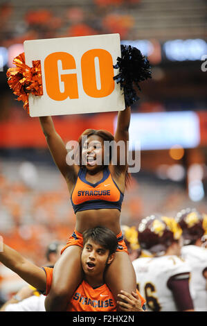Syracuse, NY, USA. 19th Sep, 2015. Syracuse cheerleaders line up prior ...