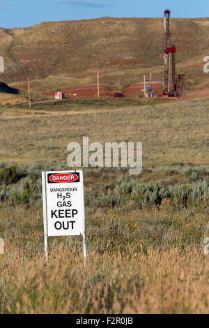 Drilling for oil and gas in Wyoming Stock Photo - Alamy