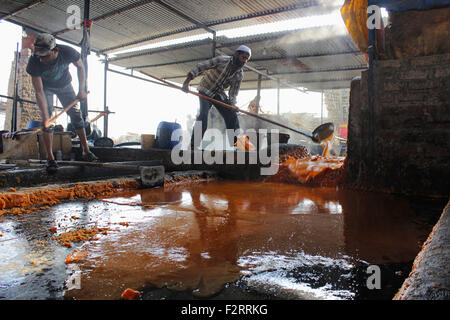 Jaggery Making, Loni Kalbhor, Pune, Maharashtra, India Stock Photo - Alamy