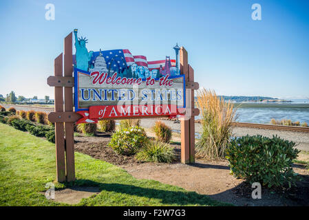 Welcome to the United States sign at Peace Arch, Canada, U.S.A Stock ...