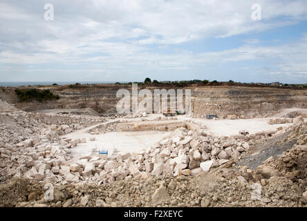 Working quarry, Isle of Portland, Dorset, England Stock Photo - Alamy