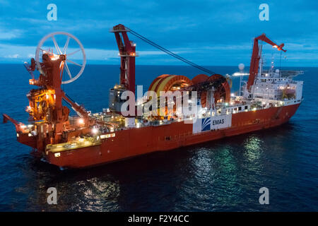 MV Lewek Express, A Norwegian pipe and cable laying vessel Stock Photo ...