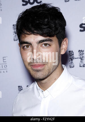 Joe Jonas Takes Over The DJ Booth at Hyde Bellagio With Hi-Energy Set ...