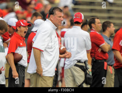 Miami (Ohio) head coach Chuck Martin in the first half of the Arizona ...