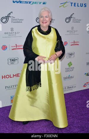 Elizabeth Dowdeswell, Lieutenant Governor of Ontario, signs Ontario‚Äôs ...