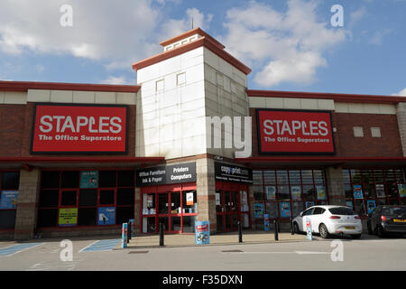 Staples the office superstore shop in Ipswich, Suffolk England Stock ...
