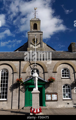 Town Hall and High Street Cowbridge Stock Photo - Alamy