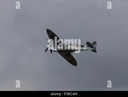 Battle of Britain pilot Tom Neil, now 95, in the rear seat of Stock ...