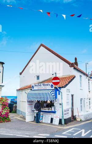 Seafood stall at Sheringham Stock Photo - Alamy