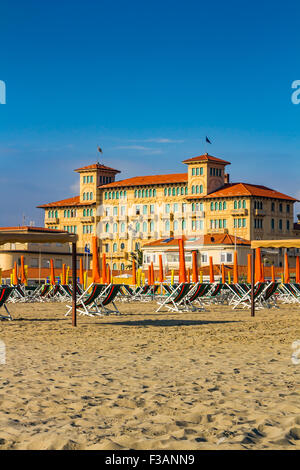 View of Versilia coast - Viareggio Stock Photo - Alamy