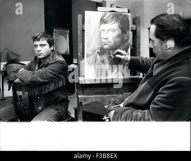 Jan. 09, 1972 - Oliver Reed, in workmen's gear, stands in front of ...