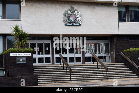 Hove Trial Centre court house Brighton Sussex UK Stock Photo - Alamy