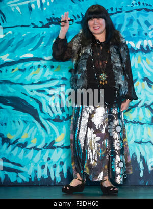 NEW YORK, NEW YORK - SEPTEMBER 16: Designer Pamella Roland (R) and ...