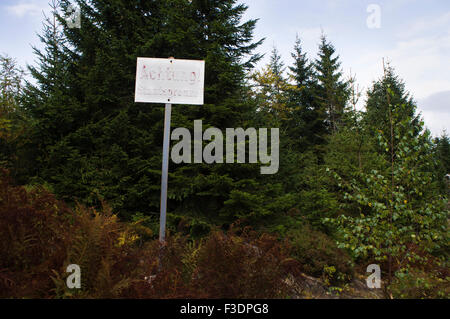 Achtung! Staatsgrenze! (BEWARE State Border sign Stock Photo - Alamy