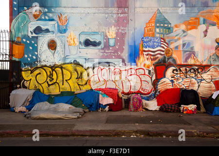 homeless encampment, Skid Row, downtown Los Angeles, California, USA ...