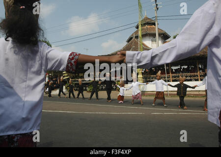 Kuningan, West Java, . 14th Feb, 2013. Indonesian during the annual ...