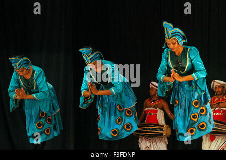 Mayura vannama ; this dance belongs to the kandyan vannam traditions it ...