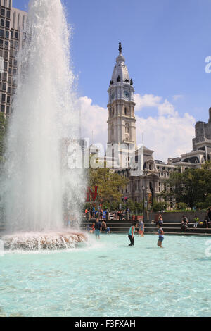 Water fountain in a park in Philadelphia Pennsylvania Stock Photo - Alamy