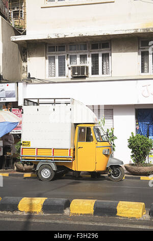 Auto rickshaw tempo goods carrier ; bombay ; mumbai ; maharashtra ...