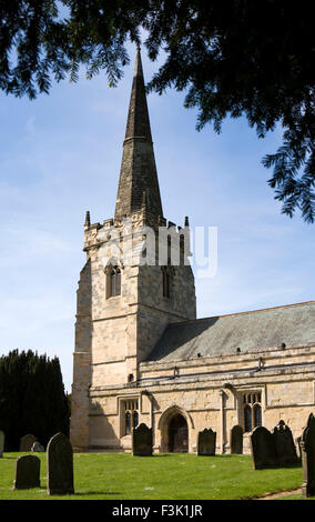 The graveyard at St Peter's church, North Rauceby, Lincolnshire ...