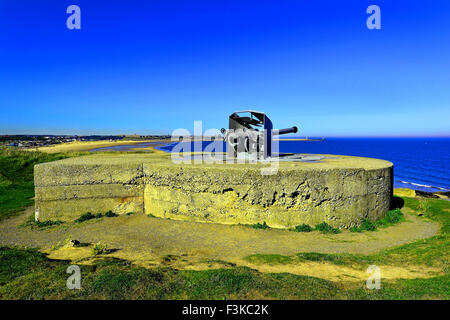 Trow disappearing Naval gun South Shields, gun, naval warfare, beach ...