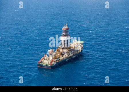 Saipem 10,000 drill ship Stock Photo - Alamy